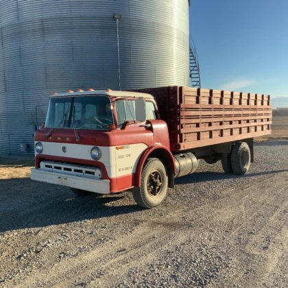 1973 Ford C700 Cabover S/A Grain Truck in Seward, NE, USA