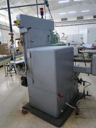 Candy Cut and Wrap Machine in Europe