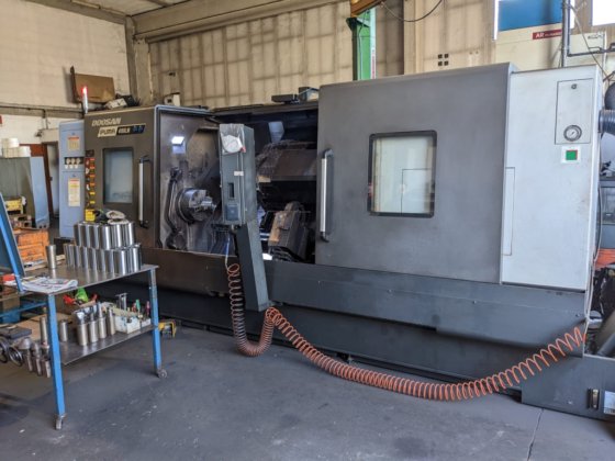 2016 DOOSAN PUMA 4100 LM in Tassin-la-Demi-Lune, France