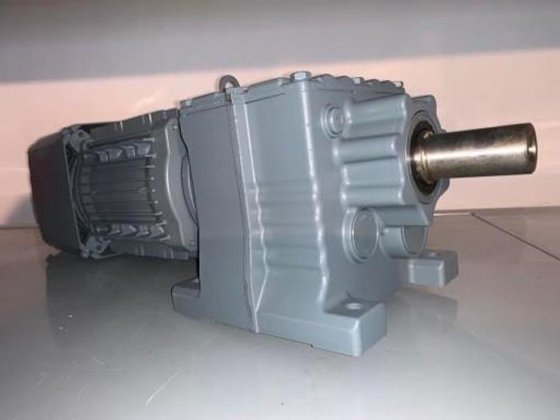 GEARMOTOR SEW R27 DRN71M4/BE05 in Warsaw, Poland