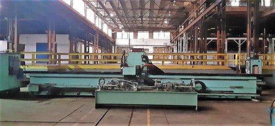 Reform #AR70-Type-8, CNC knife grinder in Brook Park, OH, USA