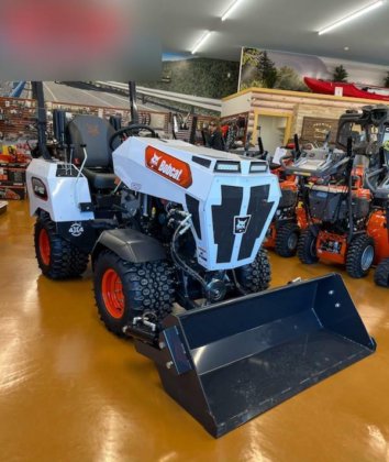 Bobcat AT450 Articulating Tractor in Quispamsis, New Brunswick, Canada