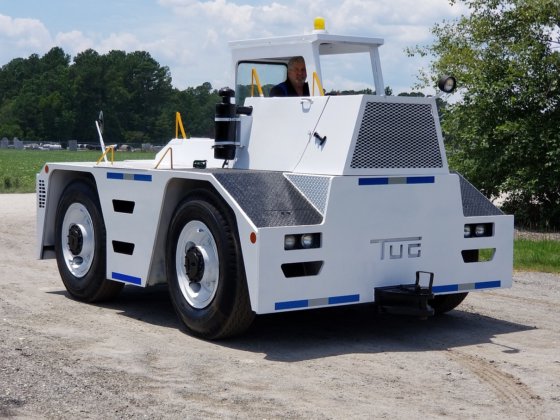 Tug MC15 Perkins Narrow Body Regional Pushback in Leland, NC, USA
