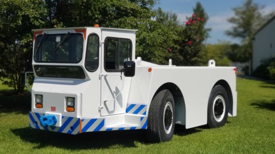 1997 Aircraft Pushback Push Tractor FMC B500 in Leland, NC, USA
