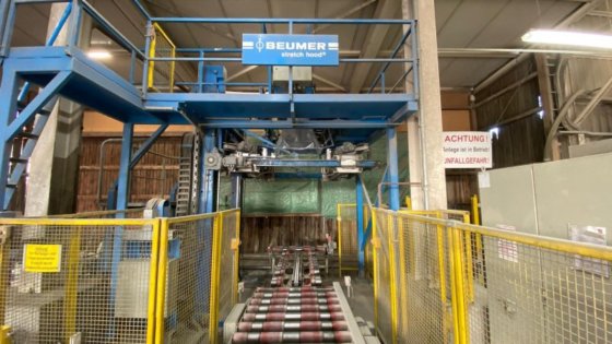 Beumer stretch hood in Warburg, Germany