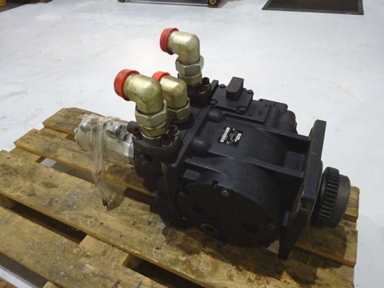 Gebraucht Sauer Danfoss hydraulische axial-piston pump in Esbjerg, Dänemark