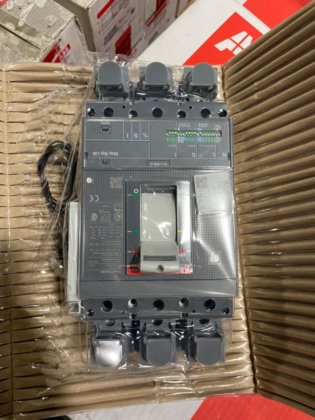 ABB SACE TMAX XT5 H 600 FRAME XT5H 600 AMP TRIP 3 POLE CIRCUIT BREAKER ...