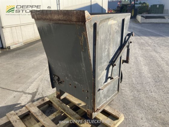 2010 Weidemann feed distribution box in County of Rietberg, Germany