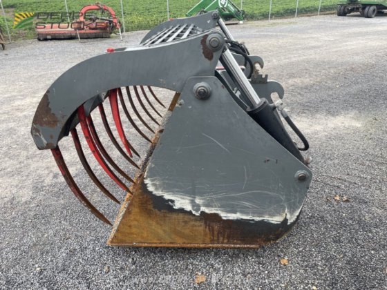 Kramer silage grab bucket in Lemgo, North Rhine-Westphalia, Germany