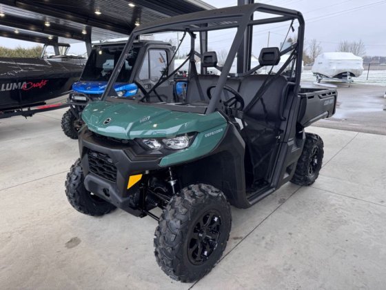 2025 Can-Am Defender DPS HD7 in Courtland, Ontario, Canada