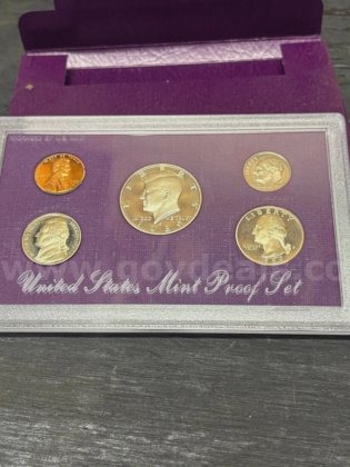 1989 UNCIRCULATED US MINT PROOF SET WITH DEFECT - WILL SHIP!! in Fall ...