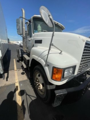 2015 Mack Trucks, Inc. CHU600 in Phoenix, AZ, USA