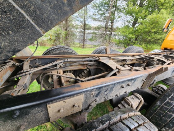 1995 MACK RD688S in Spring City, PA, USA