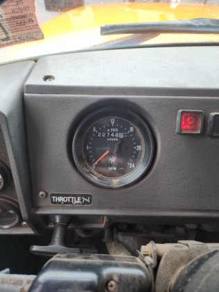 1995 MACK RD688S in Spring City, PA, USA