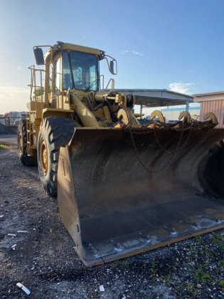 1988 CATERPILLAR 966D WHEEL LOADER ENCLOSED CAB WITH A/C in Miami, FL, USA