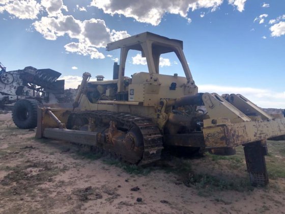 1975 CATERPILLAR D8K WITH REAR RIPPER DOZER OPEN CAB in Miami, FL, USA
