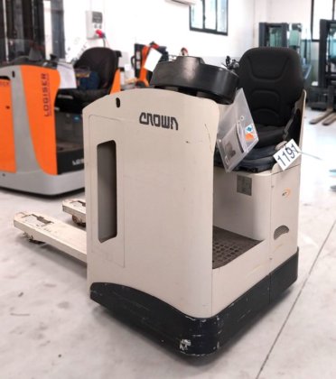 2013 CROWN RT 3520 in Milan, Lombardy, Italy