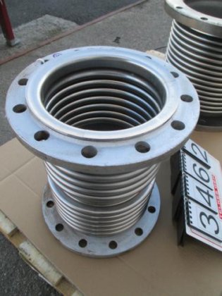 axial pipe compensator flange design DN200/PN16 #3462 in Tatabánya, Hungary