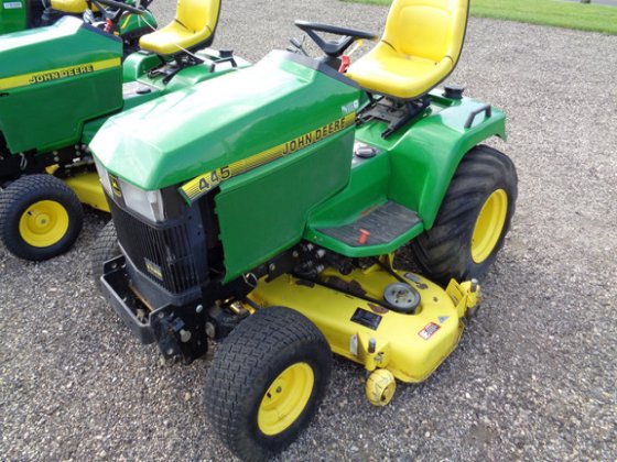 1997 John Deere 445 in Mount Horeb, WI, USA