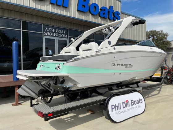 2026 Regal LS4 Surf in Lewisville, TX, USA