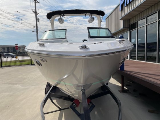 2026 Regal LS4 Surf in Lewisville, TX, USA