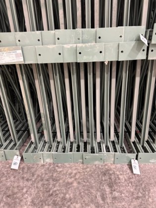 Interlake Mecalux 30' x 42" Teardrop Pallet Racking Uprights, 3x3 ...