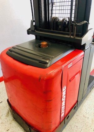Raymond Order Picker 540-OPC30TT in Ontario, CA, USA