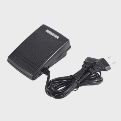 MODERN SINGER Sewing Machine Foot Pedal in Montevideo, Montevideo ...