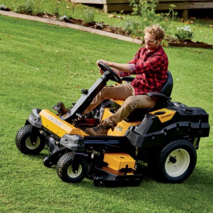 Cub Cadet Z-Force SX Series Zero-Turn Mower in Hong Kong