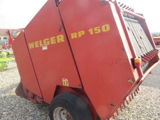 Welger RP150 cylindrical baler in Mureș County, Romania