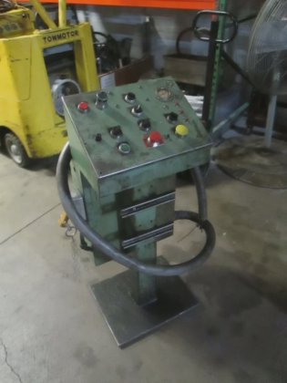 Machine Control Panel Pedestal, CNC Control, Press Control, Control Box ...