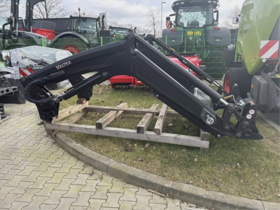 2023 Alö front loader G5L Valtra in Bad Oldesloe, Schleswig-Holstein ...
