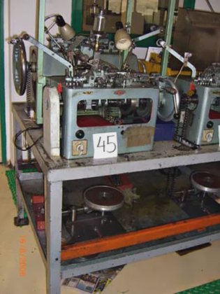 FICO Model FPK/1 Chain Making Machine Tooled Curb Size 0.80mm in ...