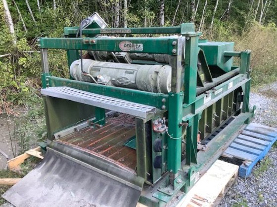 DERRICK DEWATERING SCREEN WITH CYCLONE SYSTEM in British Columbia, Canada