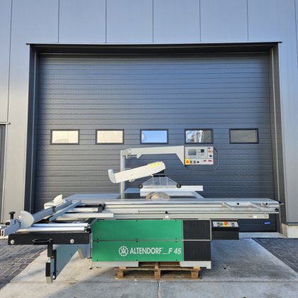 Altendorf f45 format saw posit in Almelo, Overijssel, Netherlands