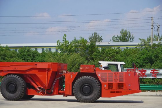 Mine Scoop with Volvo Engine 20ton 30ton 42ton Underground Mining Truck ...