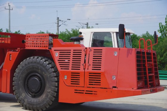 Mine Scoop with Volvo Engine 20ton 30ton 42ton Underground Mining Truck ...