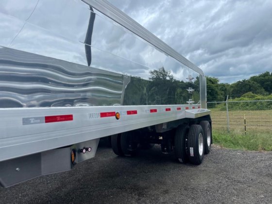 2024 TRAVIS 37' AEROLITE XLT in Luling, TX, USA