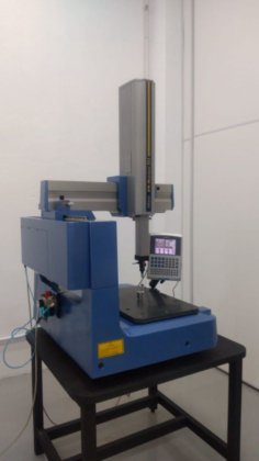 MITUTOYO QM-M353 with QM-DATA panel in Limeira - State of São Paulo, Brazil