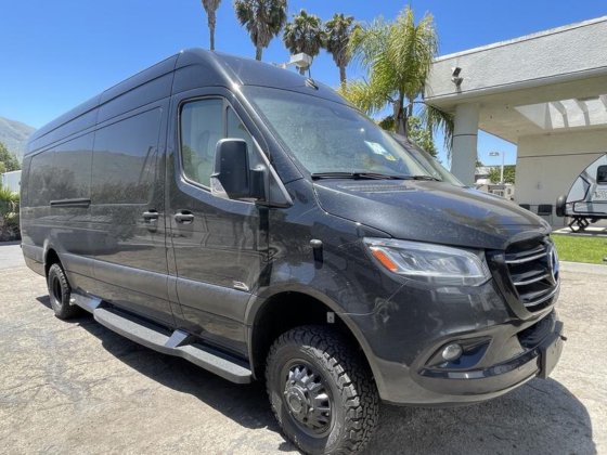 2025 MIDWEST SPRINTER VAN BUSINESS CLASS in Santa Paula, CA, USA