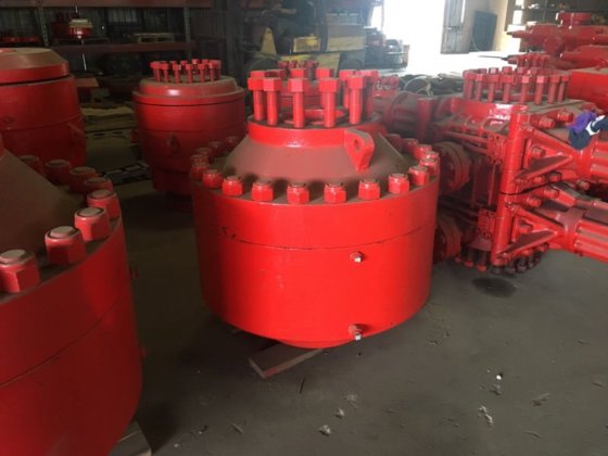 11″ 5M Shaffer Spherical Annular BOP in Houston, TX, USA