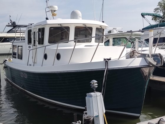 2003 American Tug 34 in Port Clinton, OH, USA
