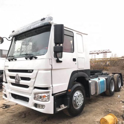 6x4 Sinotruk Howo A7 T7H Cng Trailer Tractor Head Truck For Sale in ...