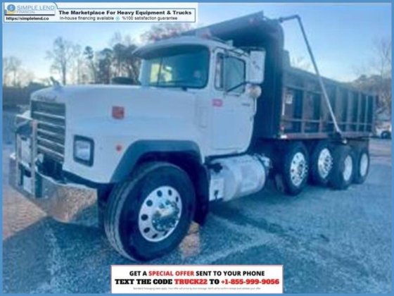 2002 Mack RD688 in Charlotte, NC, USA