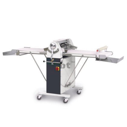 Sinmag Europe plinth sheeter 520mm belt width in Babenhausen, Germany