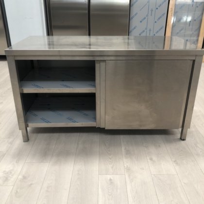 CABINET STAINLESS STEEL PASS-THROUGH WORK TABLE in Rimini, Italy