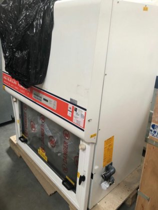 BIOQUELL MICROFLOW CLASS I MICROBIOLOGICAL SAFETY CABINET in ...