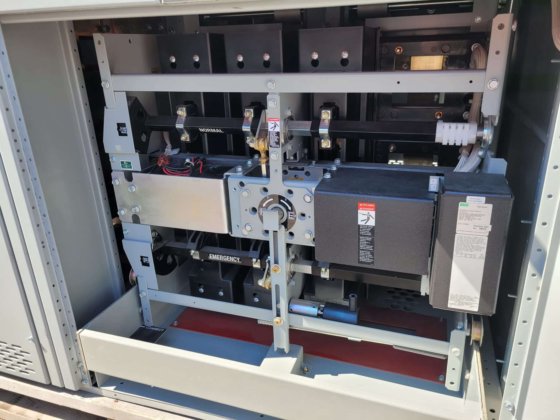 1200 Amp ASCO Deadfront Switchboard Bypass Isolation Transfer Switch in ...