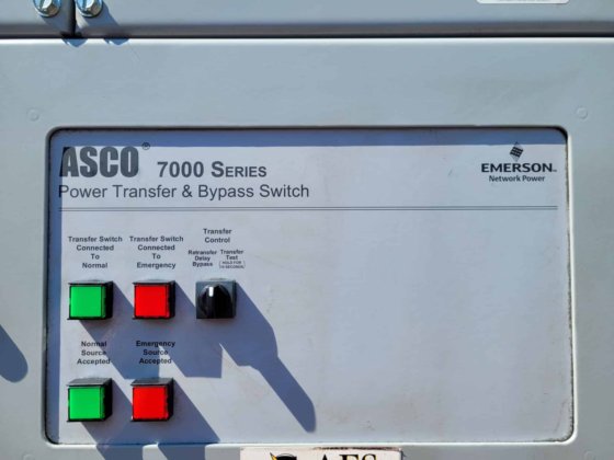 1200 Amp ASCO Deadfront Switchboard Bypass Isolation Transfer Switch in ...