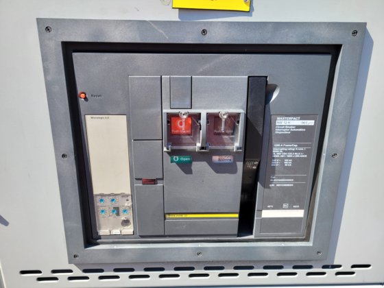 1200 Amp ASCO Deadfront Switchboard Bypass Isolation Transfer Switch in ...